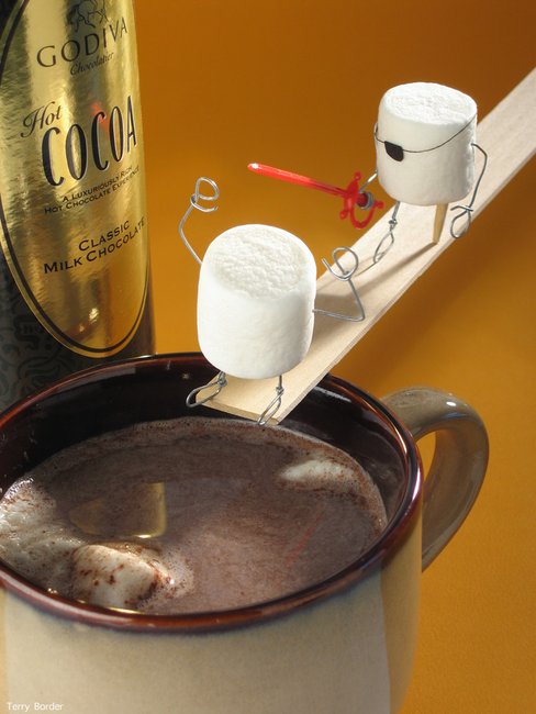 Objects Come to Life With Photographer's "Bent" Sense of Humor | Gentlemint