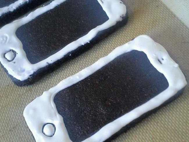 iPhone Cookies: Not Such a Great Idea | Gentlemint